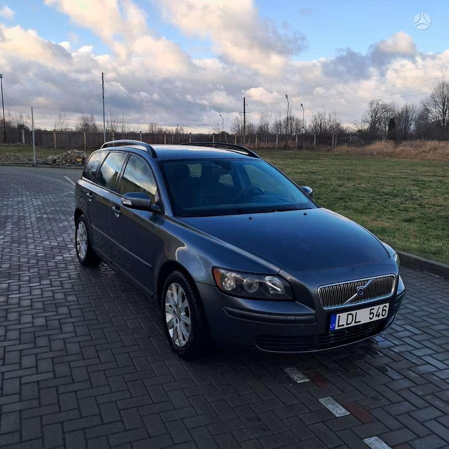 Grey Volvo V50 2007 in Elektrenai, with an engine capacity of 2.00 L and mileage of 374 thousand km for 2000 €, photo 2 on AUTOMOTO.COM.LV