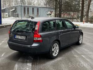 Grey Volvo V50 2007 in Riga, with an engine capacity of 1.60 L and mileage of 0 thousand km for 2799 €, photo 5 on AUTOMOTO.COM.LV