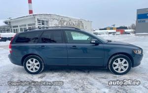 Pelēks Volvo V50 2007 Tallina, ar dzinēja tilpumu 2.00 L un nobraukumu 244 tūkst. km par 2490 €, foto 6 vietnē AUTOMOTO.COM.LV