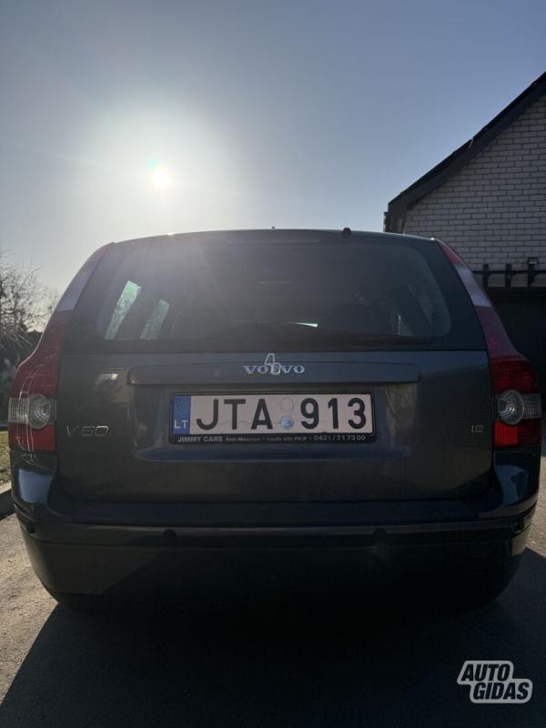 Pelēks Volvo V50 2007 Kauņa, ar dzinēja tilpumu 1.80 L un nobraukumu 281 tūkst. km par 600 €, foto 4 vietnē AUTOMOTO.COM.LV