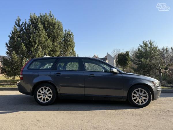 Pelēks Volvo V50 2007 Kauņa, ar dzinēja tilpumu 1.80 L un nobraukumu 281 tūkst. km par 600 €, foto 6 vietnē AUTOMOTO.COM.LV