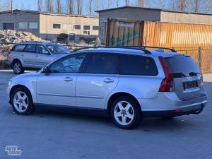 Grey Volvo V50 2007 in Kretinga, with an engine capacity of 2.00 L and mileage of 338 thousand km for 1999 €, photo 9 on AUTOMOTO.COM.LV