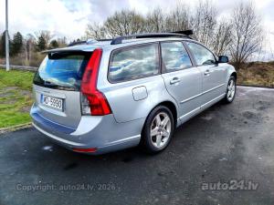 Grey Volvo V50 2007 in Preili, with an engine capacity of 1.56 L and mileage of 255 thousand km for 2500 €, photo 4 on AUTOMOTO.COM.LV