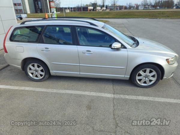 Grey Volvo V50 2007 in Tartu, with an engine capacity of 2.00 L and mileage of 292 thousand km for 1890 €, photo 3 on AUTOMOTO.COM.LV