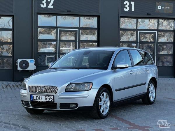 Pelēks Volvo V50 2007 Šauļi, ar dzinēja tilpumu 1.80 L un nobraukumu 317 tūkst. km par 1250 €, foto 1 vietnē AUTOMOTO.COM.LV