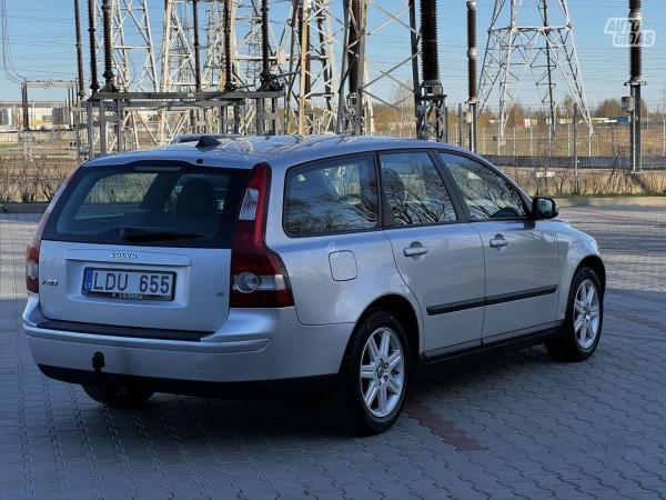 Pelēks Volvo V50 2007 Šauļi, ar dzinēja tilpumu 1.80 L un nobraukumu 317 tūkst. km par 1250 €, foto 7 vietnē AUTOMOTO.COM.LV