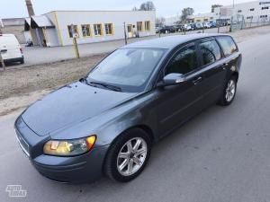 Grey Volvo V50 2007 in Taurage, with an engine capacity of 2.00 L and mileage of 457 thousand km for 1650 €, photo  on AUTOMOTO.COM.LV