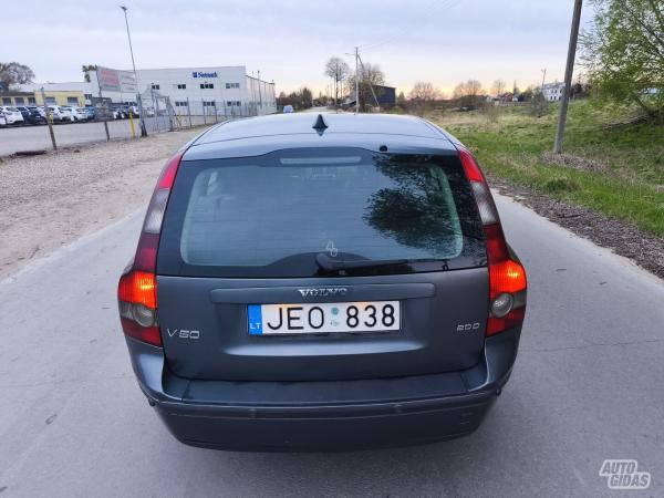 Grey Volvo V50 2007 in Taurage, with an engine capacity of 2.00 L and mileage of 457 thousand km for 1650 €, photo 6 on AUTOMOTO.COM.LV