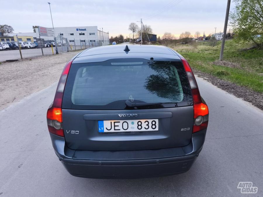 Grey Volvo V50 2007 in Taurage, with an engine capacity of 2.00 L and mileage of 457 thousand km for 1650 €, photo 7 on AUTOMOTO.COM.LV