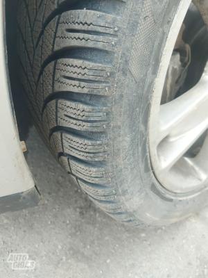 Grey Volvo V50 2007 in Kupiskis, with an engine capacity of 2.00 L and mileage of 295 thousand km for 1800 €, photo 7 on AUTOMOTO.COM.LV