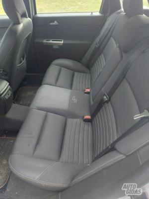 Grey Volvo V50 2007 in Kupiskis, with an engine capacity of 2.00 L and mileage of 295 thousand km for 1800 €, photo 10 on AUTOMOTO.COM.LV