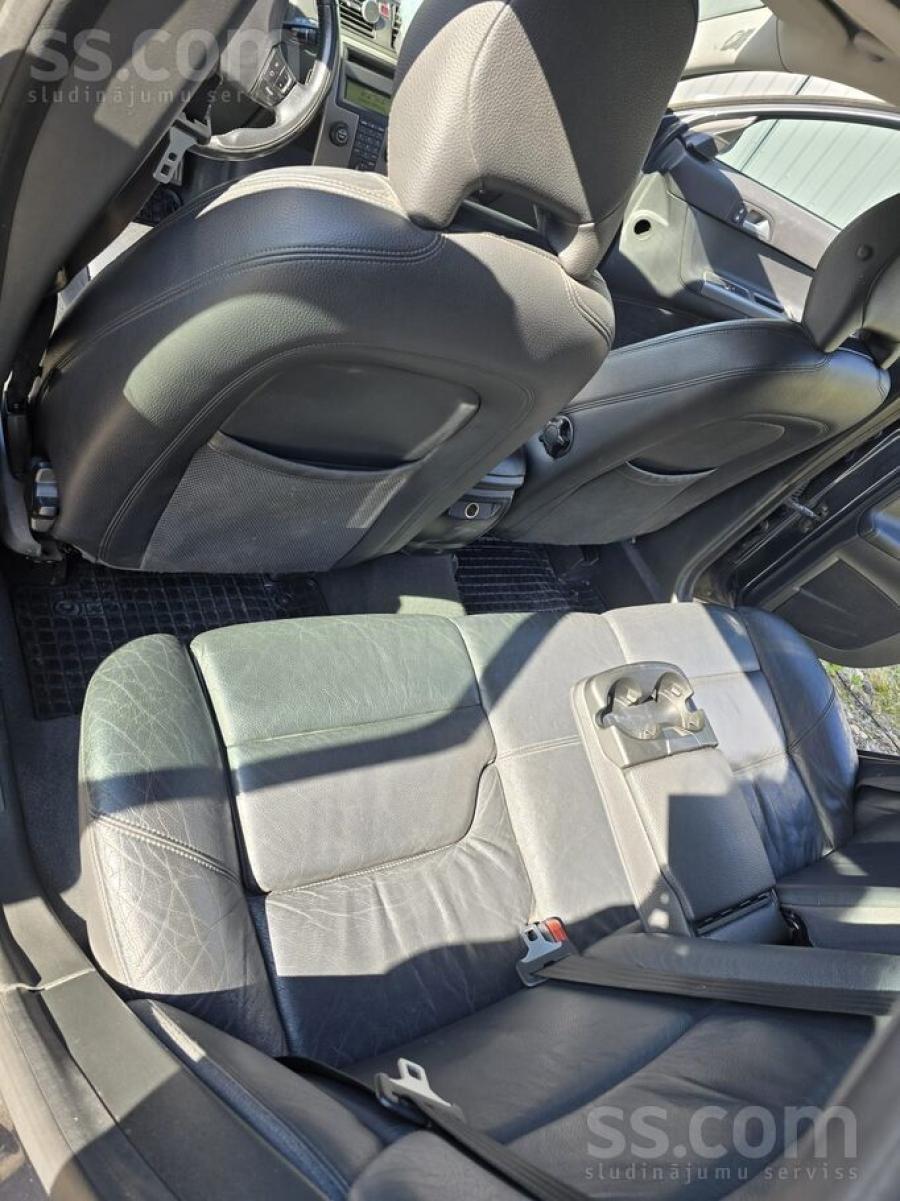 Pelēks Volvo V50 2007 Rēzekne, ar dzinēja tilpumu 2.40 L un nobraukumu 308 tūkst. km par 2500 €, foto 12 vietnē AUTOMOTO.COM.LV