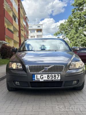 Pelēks Volvo V50 2007 Kuldīga, ar dzinēja tilpumu 2.00 L un nobraukumu 0 tūkst. km par 1500 €, foto 3 vietnē AUTOMOTO.COM.LV