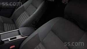Pelēks Volvo V50 2007 Rīga, ar dzinēja tilpumu 2.40 L un nobraukumu 317 tūkst. km par 3450 €, foto 5 vietnē AUTOMOTO.COM.LV