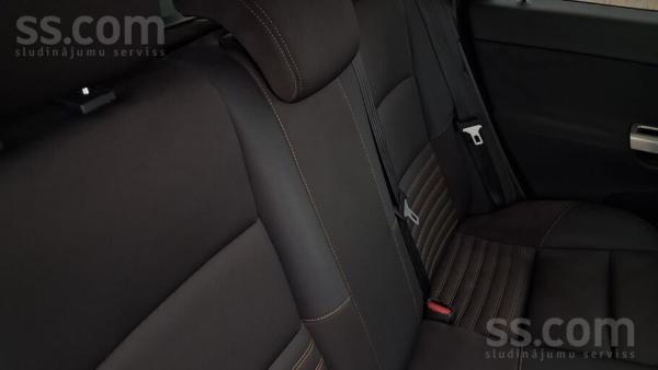 Grey Volvo V50 2007 in Riga, with an engine capacity of 2.40 L and mileage of 317 thousand km for 3450 €, photo 8 on AUTOMOTO.COM.LV