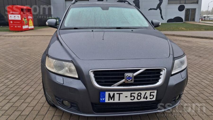 Pelēks Volvo V50 2007 Rīga, ar dzinēja tilpumu 2.40 L un nobraukumu 317 tūkst. km par 3450 €, foto 14 vietnē AUTOMOTO.COM.LV