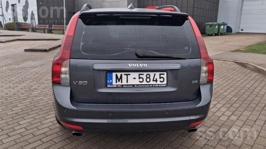 Pelēks Volvo V50 2007 Rīga, ar dzinēja tilpumu 2.40 L un nobraukumu 317 tūkst. km par 3450 €, foto 15 vietnē AUTOMOTO.COM.LV