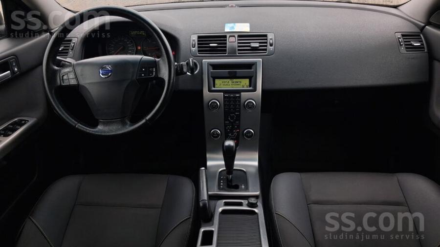 Pelēks Volvo V50 2007 Rīga, ar dzinēja tilpumu 2.40 L un nobraukumu 317 tūkst. km par 3450 €, foto 16 vietnē AUTOMOTO.COM.LV