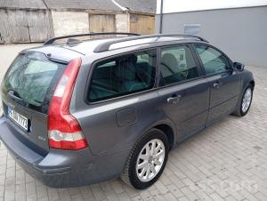 Pelēks Volvo V50 2007 Balvi, ar dzinēja tilpumu 2.00 L un nobraukumu 321 tūkst. km par 1650 €, foto 5 vietnē AUTOMOTO.COM.LV