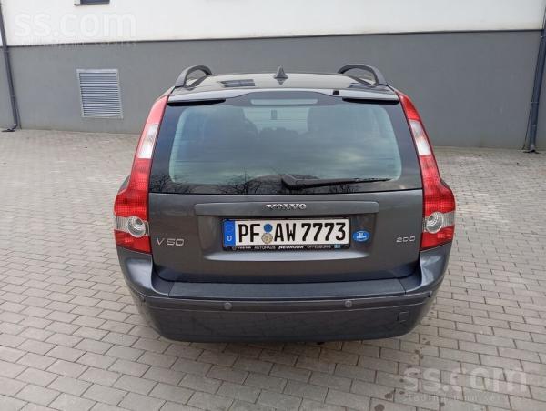 Pelēks Volvo V50 2007 Balvi, ar dzinēja tilpumu 2.00 L un nobraukumu 321 tūkst. km par 1650 €, foto 5 vietnē AUTOMOTO.COM.LV