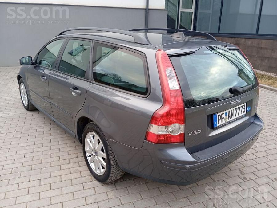 Pelēks Volvo V50 2007 Balvi, ar dzinēja tilpumu 2.00 L un nobraukumu 321 tūkst. km par 1650 €, foto 7 vietnē AUTOMOTO.COM.LV
