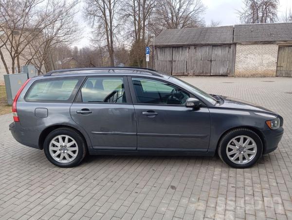 Pelēks Volvo V50 2007 Balvi, ar dzinēja tilpumu 2.00 L un nobraukumu 321 tūkst. km par 1650 €, foto 8 vietnē AUTOMOTO.COM.LV