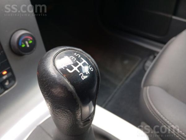 Pelēks Volvo V50 2007 Balvi, ar dzinēja tilpumu 2.00 L un nobraukumu 321 tūkst. km par 1650 €, foto 9 vietnē AUTOMOTO.COM.LV