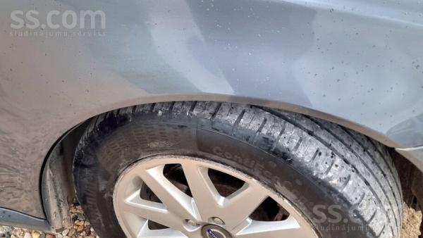 Grey Volvo V50 2007 in Cesis, with an engine capacity of 2.00 L and mileage of 357 thousand km for 1200 €, photo 4 on AUTOMOTO.COM.LV