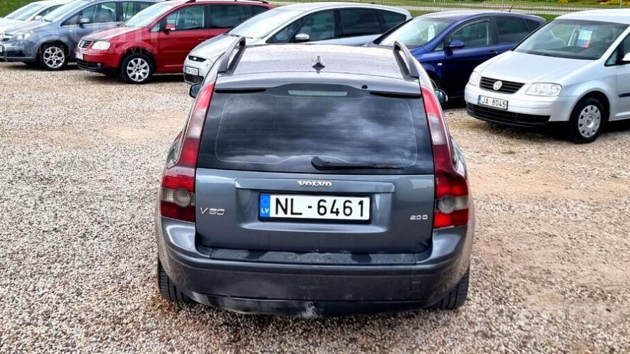 Pelēks Volvo V50 2007 Cēsis, ar dzinēja tilpumu 2.00 L un nobraukumu 357 tūkst. km par 1200 €, foto 8 vietnē AUTOMOTO.COM.LV