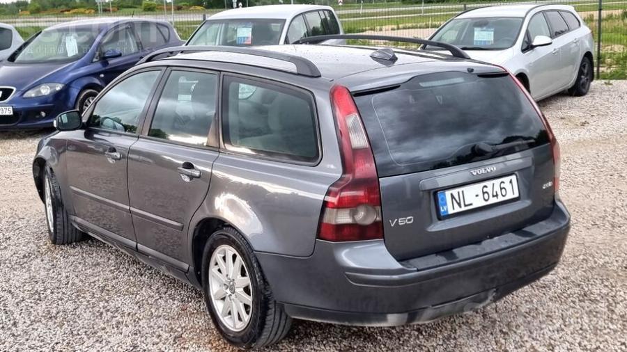 Pelēks Volvo V50 2007 Cēsis, ar dzinēja tilpumu 2.00 L un nobraukumu 357 tūkst. km par 1200 €, foto 9 vietnē AUTOMOTO.COM.LV