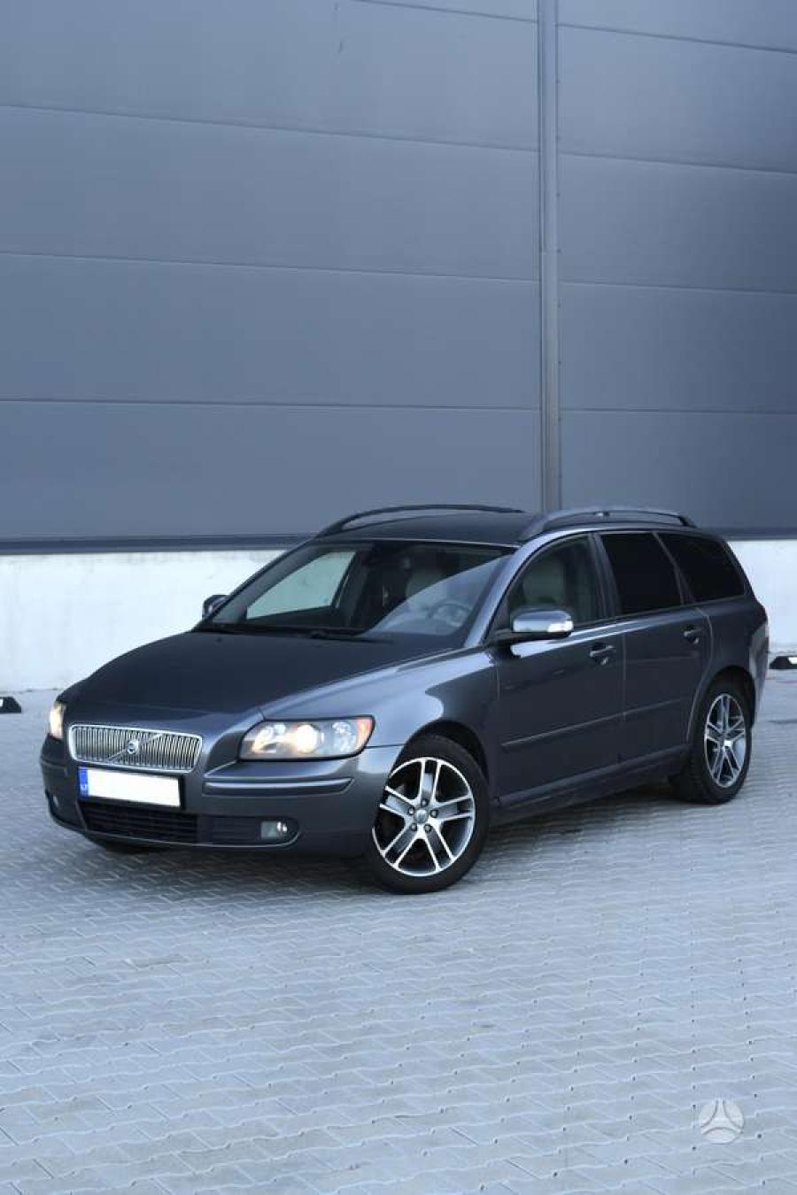 Pelēks Volvo V50 2007 Šauļi, ar dzinēja tilpumu 1.60 L un nobraukumu 395 tūkst. km par 1490 €, foto 1 vietnē AUTOMOTO.COM.LV