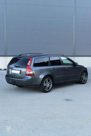 Pelēks Volvo V50 2007 Šauļi, ar dzinēja tilpumu 1.60 L un nobraukumu 395 tūkst. km par 1490 €, foto 5 vietnē AUTOMOTO.COM.LV
