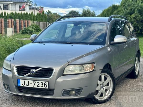 Pelēks Volvo V50 2007 Rīga, ar dzinēja tilpumu 2.00 L un nobraukumu 351 tūkst. km par 1580 €, foto 1 vietnē AUTOMOTO.COM.LV