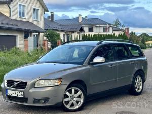 Grey Volvo V50 2007 in Riga, with an engine capacity of 2.00 L and mileage of 351 thousand km for 1580 €, photo 3 on AUTOMOTO.COM.LV