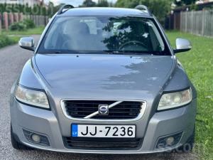 Grey Volvo V50 2007 in Riga, with an engine capacity of 2.00 L and mileage of 351 thousand km for 1580 €, photo 12 on AUTOMOTO.COM.LV