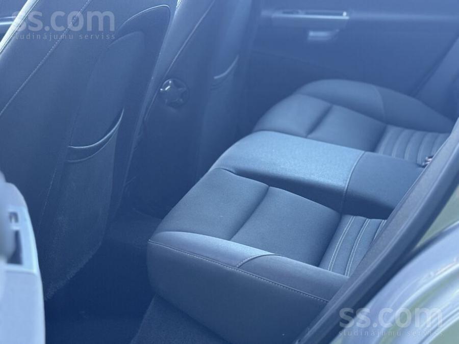 Grey Volvo V50 2007 in Riga, with an engine capacity of 2.00 L and mileage of 351 thousand km for 1580 €, photo 15 on AUTOMOTO.COM.LV