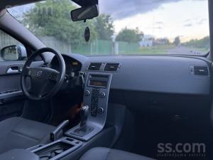 Grey Volvo V50 2007 in Riga, with an engine capacity of 2.00 L and mileage of 351 thousand km for 1580 €, photo 21 on AUTOMOTO.COM.LV