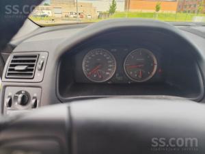 Серый Вольво В50 2007 в Цесис, объемом двигателя 2.40 л и пробегом 325 тыс. км за 2500 €, фото 9 на AUTOMOTO.COM.LV