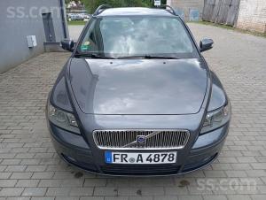 Pelēks Volvo V50 2007 Balvi, ar dzinēja tilpumu 2.00 L un nobraukumu 319 tūkst. km par 1399 €, foto  vietnē AUTOMOTO.COM.LV