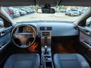 Grey Volvo V50 2007 in Taurage, with an engine capacity of 1.60 L and mileage of 365 thousand km for 1650 €, photo 12 on AUTOMOTO.COM.LV