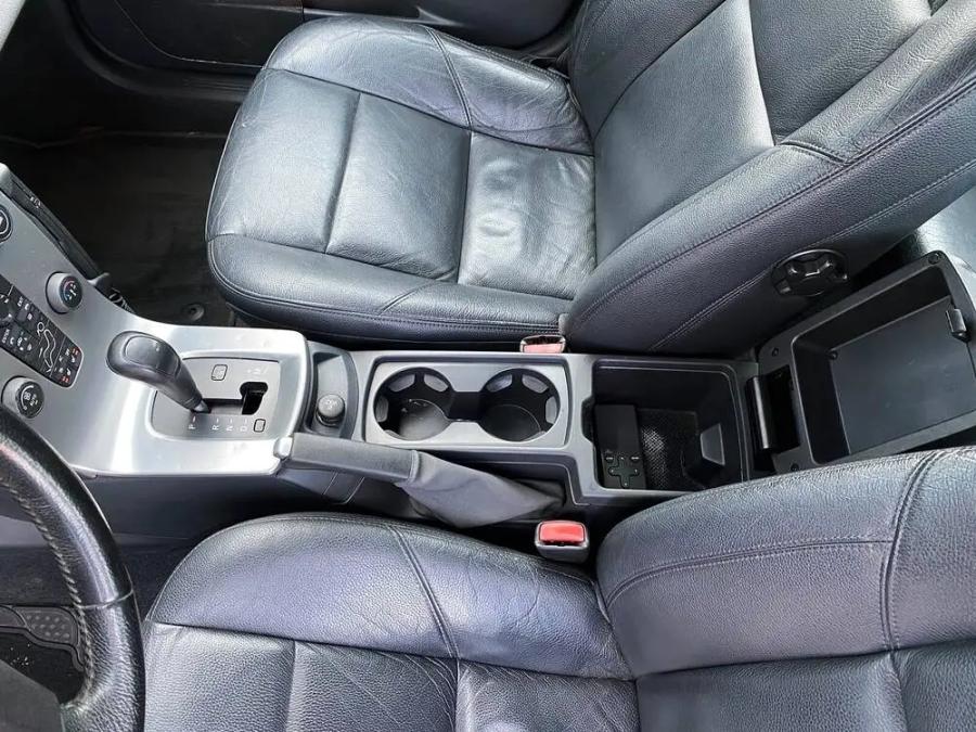 Pelēks Volvo V50 2007 Cēsis, ar dzinēja tilpumu 2.40 L un nobraukumu 325 tūkst. km par 2699 €, foto 18 vietnē AUTOMOTO.COM.LV