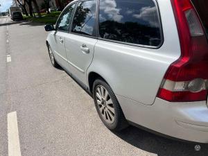 Grey Volvo V50 2007 in Klaipeda, with an engine capacity of 2.00 L and mileage of 460 thousand km for 500 €, photo 6 on AUTOMOTO.COM.LV