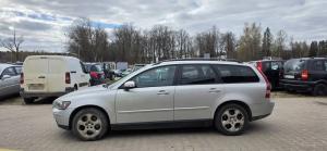 Pelēks Volvo V50 2007 Valmiera, ar dzinēja tilpumu 2.00 L un nobraukumu 340 tūkst. km par 1600 €, foto 6 vietnē AUTOMOTO.COM.LV