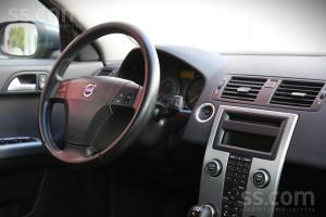 Серый Вольво В50 2007 в Рига, объемом двигателя 1.60 л и пробегом 228 тыс. км за 1795 €, фото 12 на AUTOMOTO.COM.LV