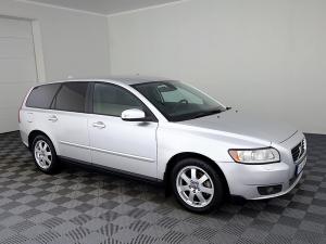 Pelēks Volvo V50 2007 Tallina, ar dzinēja tilpumu 1.60 L un nobraukumu 375 tūkst. km par 1599 €, foto  vietnē AUTOMOTO.COM.LV