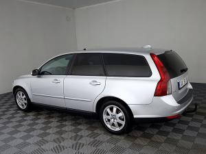Grey Volvo V50 2007 in Tallinn, with an engine capacity of 1.60 L and mileage of 375 thousand km for 1599 €, photo 5 on AUTOMOTO.COM.LV