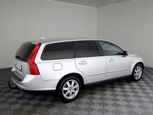 Grey Volvo V50 2007 in Tallinn, with an engine capacity of 1.60 L and mileage of 375 thousand km for 1599 €, photo 11 on AUTOMOTO.COM.LV