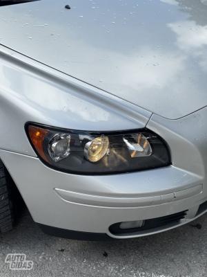 Pelēks Volvo V50 2007 Klaipėda, ar dzinēja tilpumu 2.00 L un nobraukumu 373 tūkst. km par 1999 €, foto 10 vietnē AUTOMOTO.COM.LV