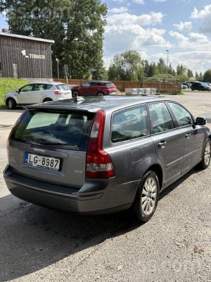 Серый Вольво В50 2007 в Кулдига, объемом двигателя 2.00 л и пробегом 402 тыс. км за 1200 €, фото 6 на AUTOMOTO.COM.LV