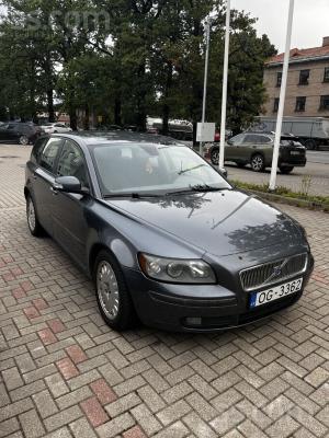Grey Volvo V50 2007 in Riga, with an engine capacity of 2.00 L and mileage of 307 thousand km for 1800 €, photo  on AUTOMOTO.COM.LV